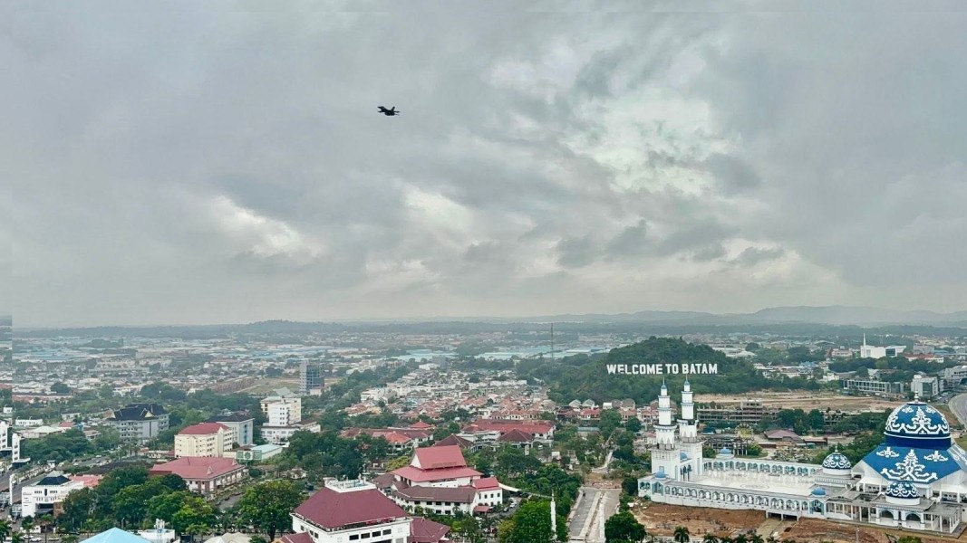 Batam Solidarity AirShow 2025 Siap Hiasi Langit Batam saat HJB ke-196 ...